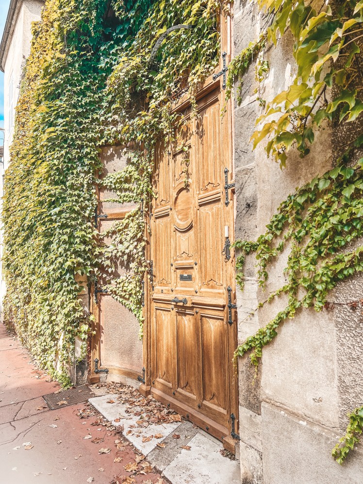 France Travel Guide – Sips and Trips with Paige